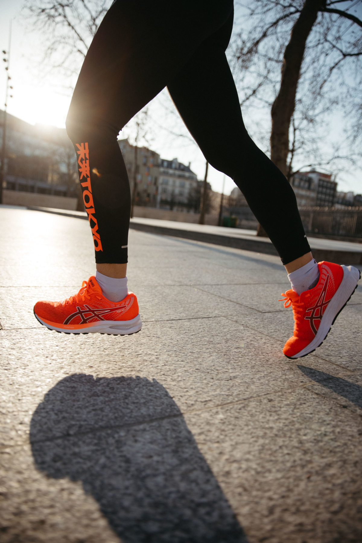 ASICS Marathon Paris Chaussures running photo vidéo - La Clef